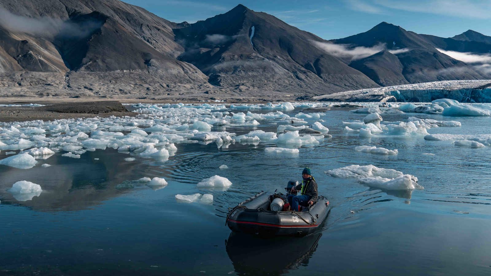 Arctic Fall expedition | Swan Expeditions